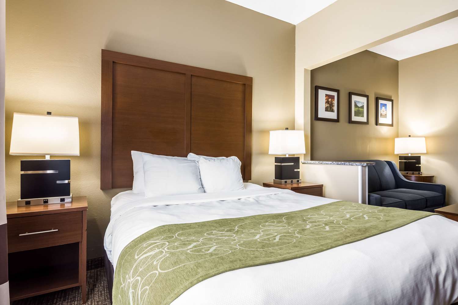 Comfort Suites Sioux Falls - I-29, Exit 77, SD - See Discounts