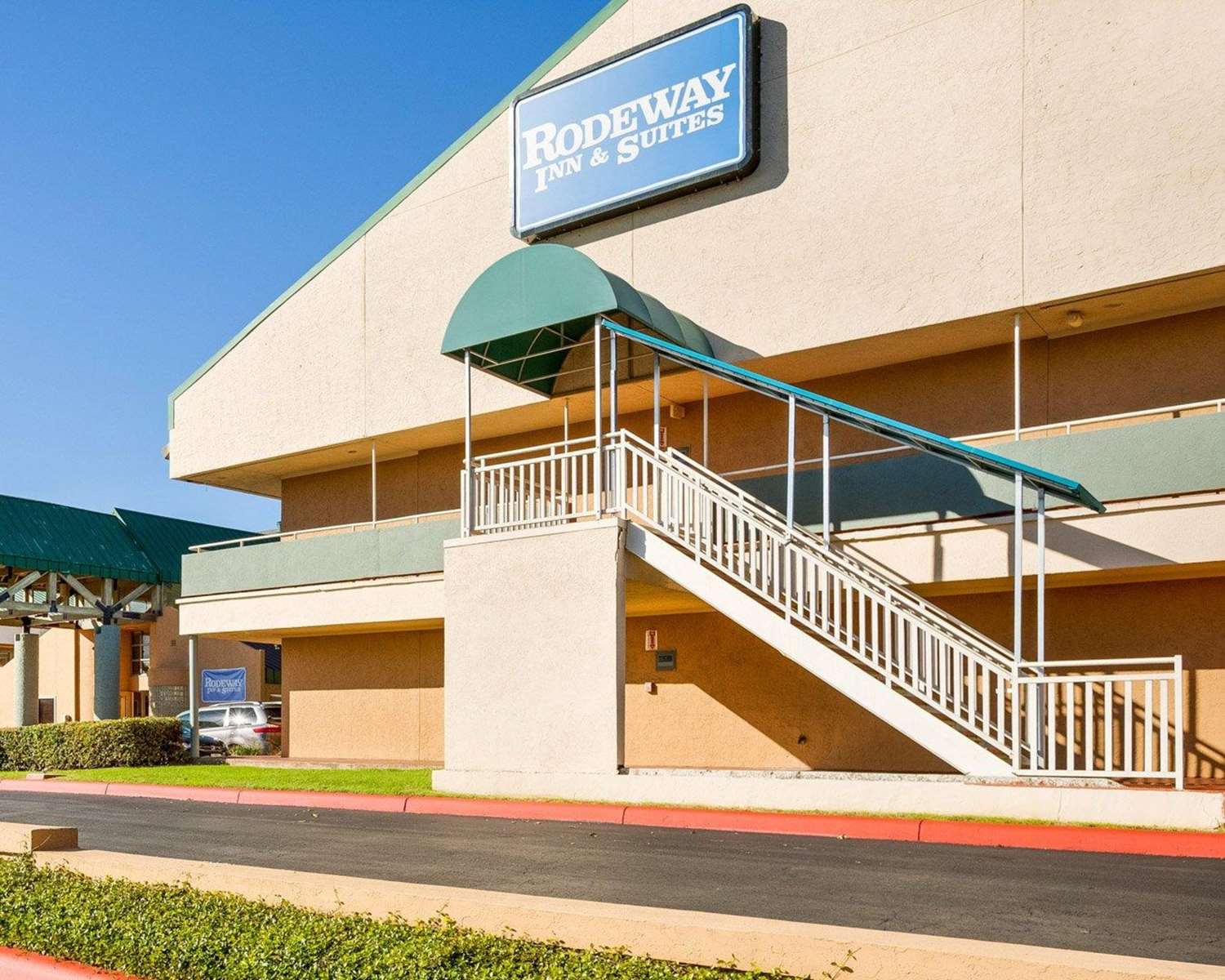 Rodeway Inn & Suites Fiesta Park San Antonio - I-10, Exit 560, TX - See ...