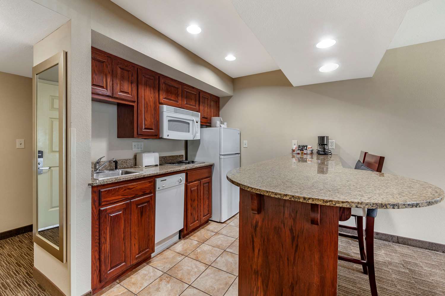 Comfort Suites Park Place Milwaukee, WI - See Discounts