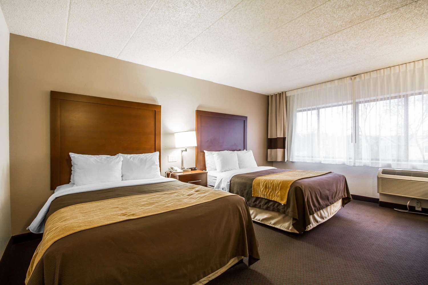 Comfort Inn & Suites Madison - I-39, I-90 & I-94, Exit 135, WI - See ...