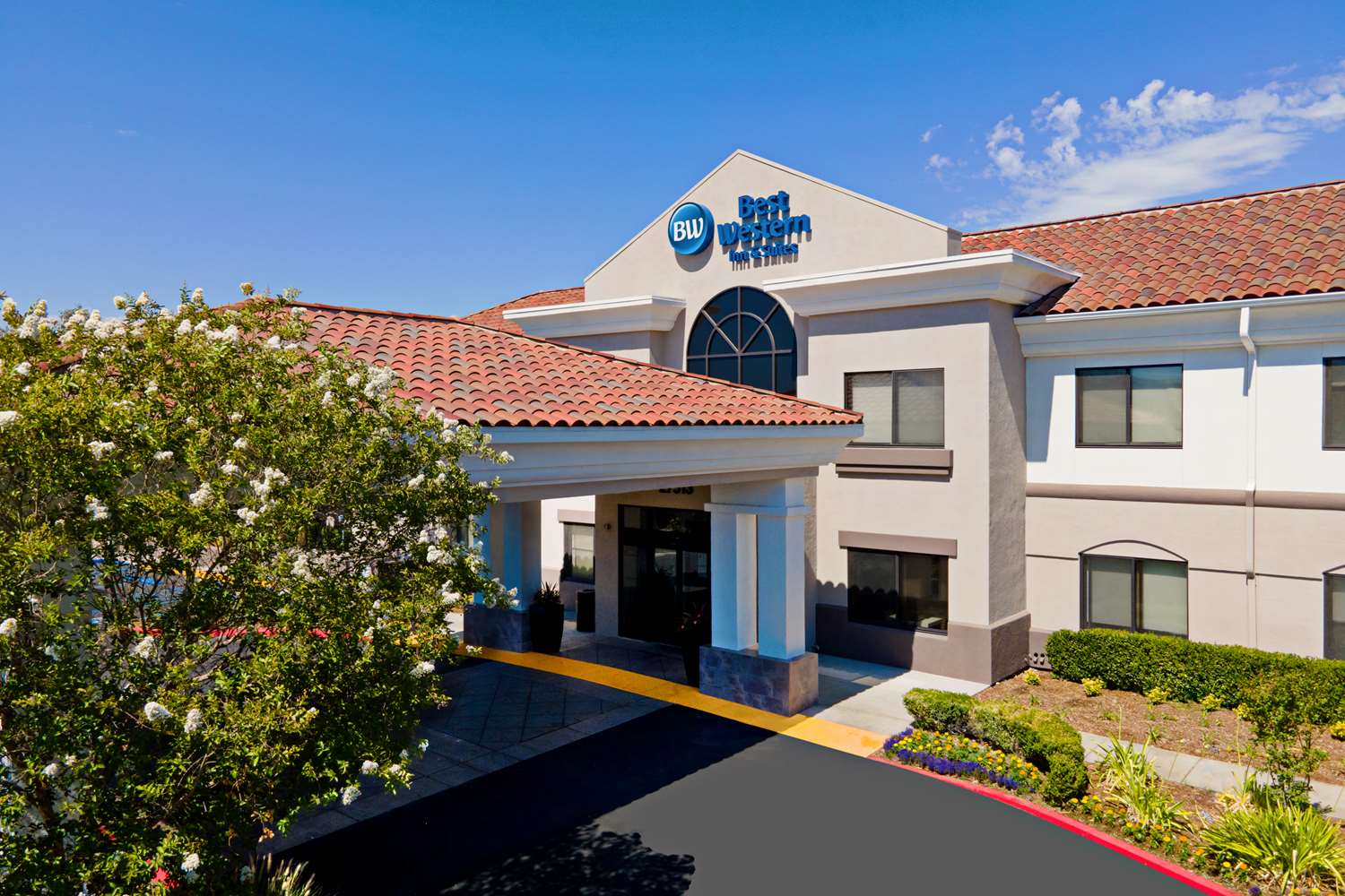 Best Western Valencia Six Flags Inn & Suites - I-5, Exit 170, CA - See ...