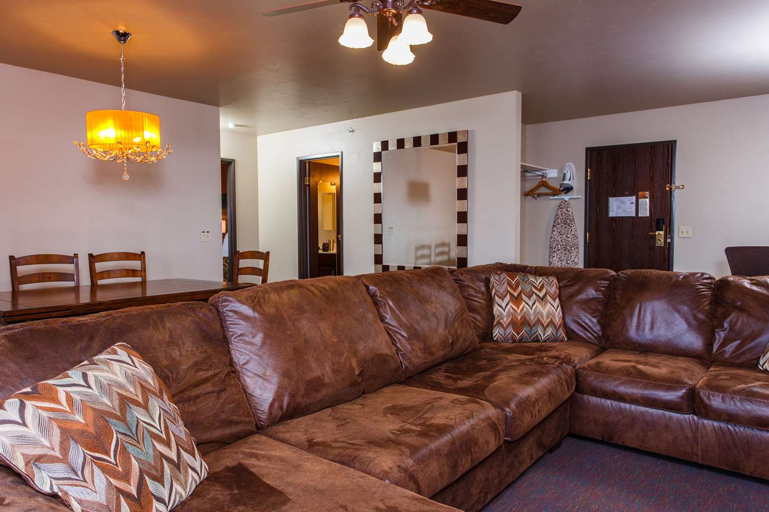 Hotel J Airport Green Bay WI See Discounts Hotel J Airport Green Bay WI See Discounts
