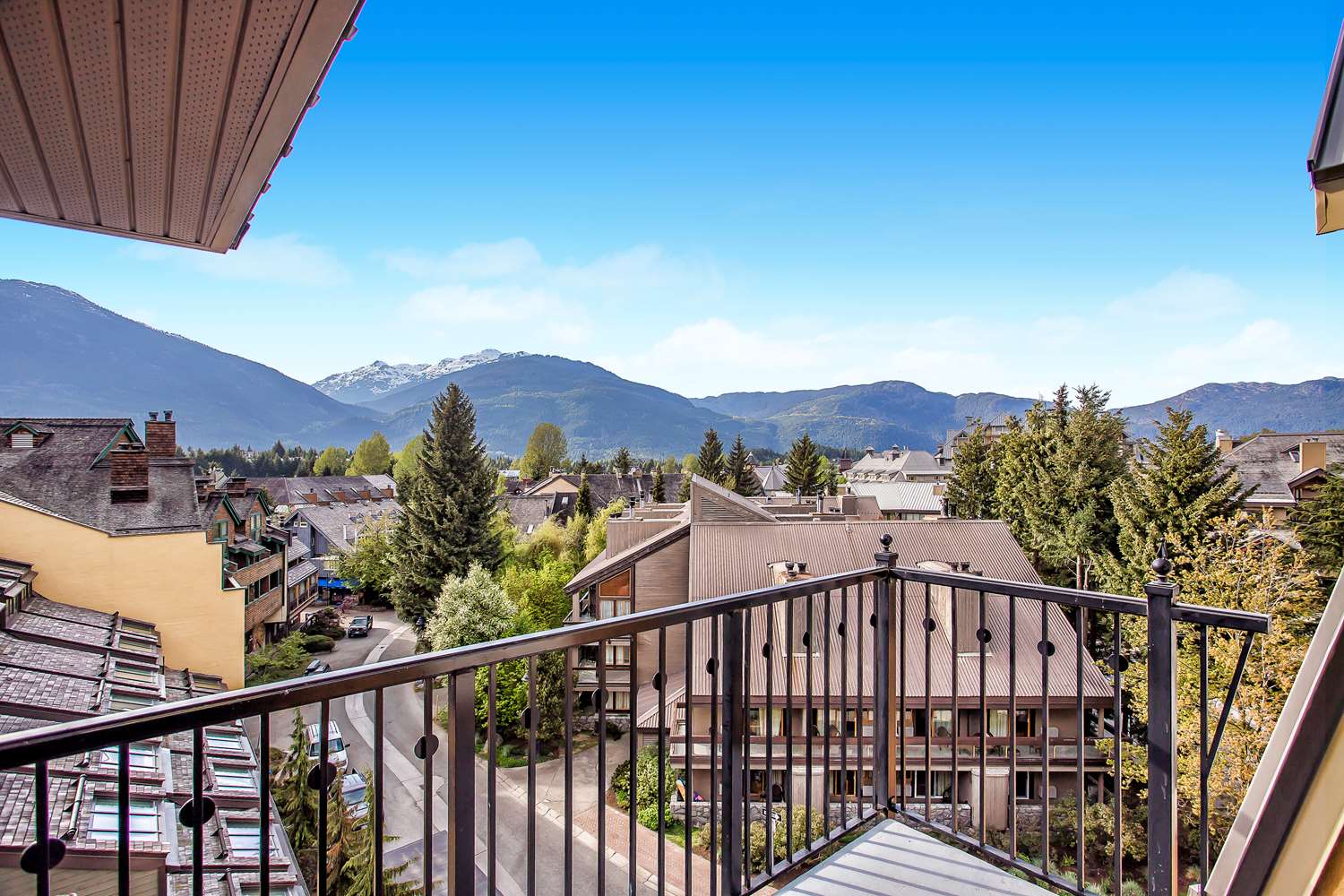 Sundial Boutique Hotel Whistler, BC - See Discounts