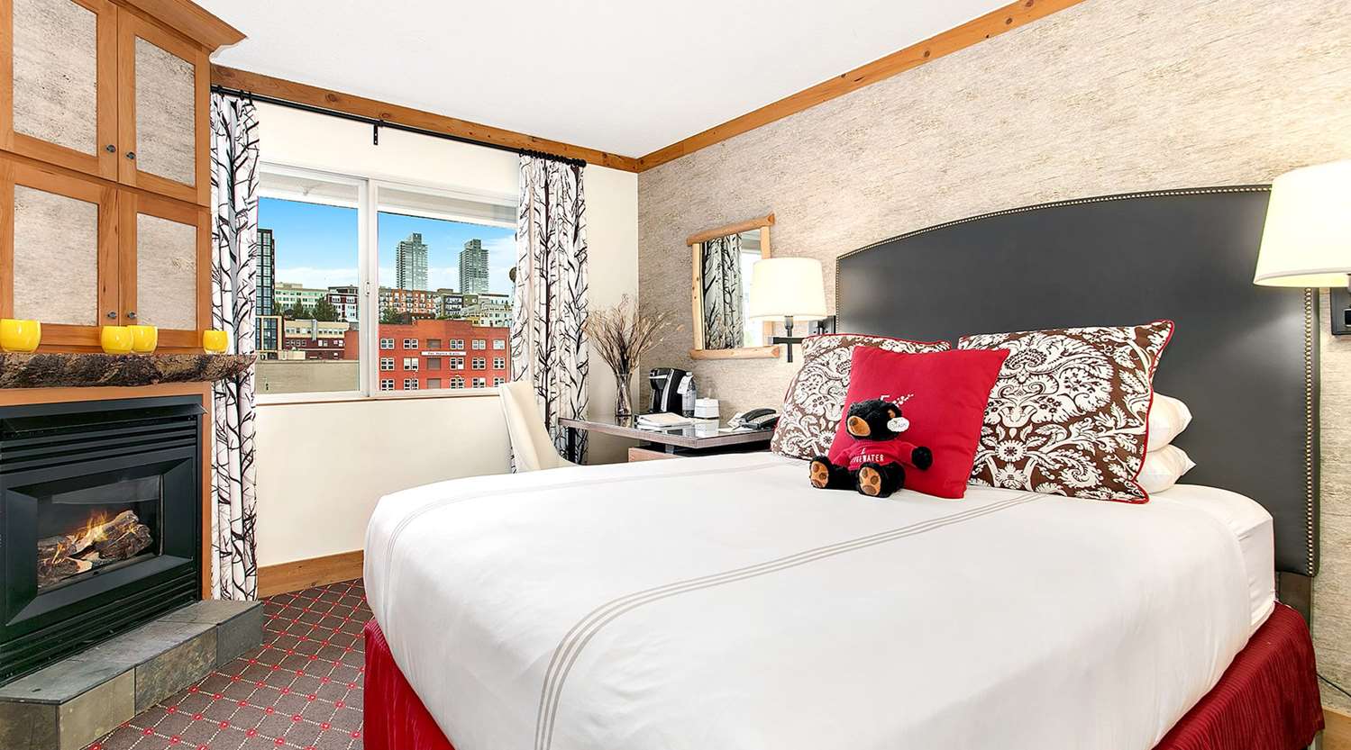Edgewater Hotel Seattle, WA - See Discounts