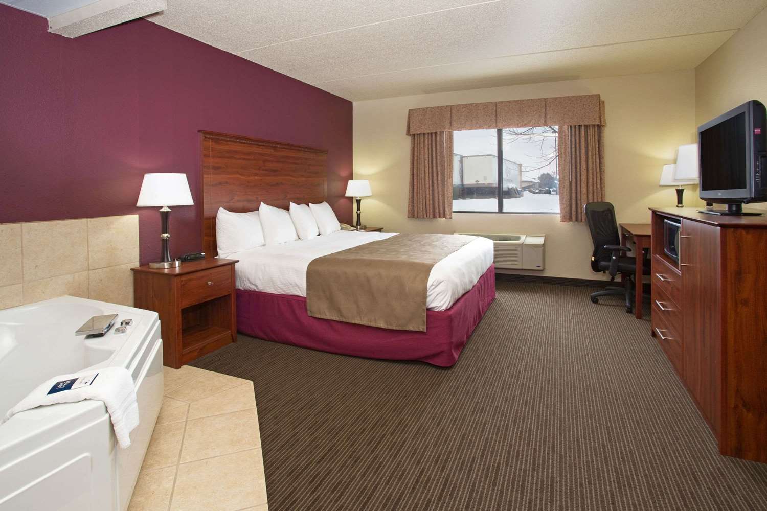 AmericInn Lodge & Suites New London, WI - See Discounts