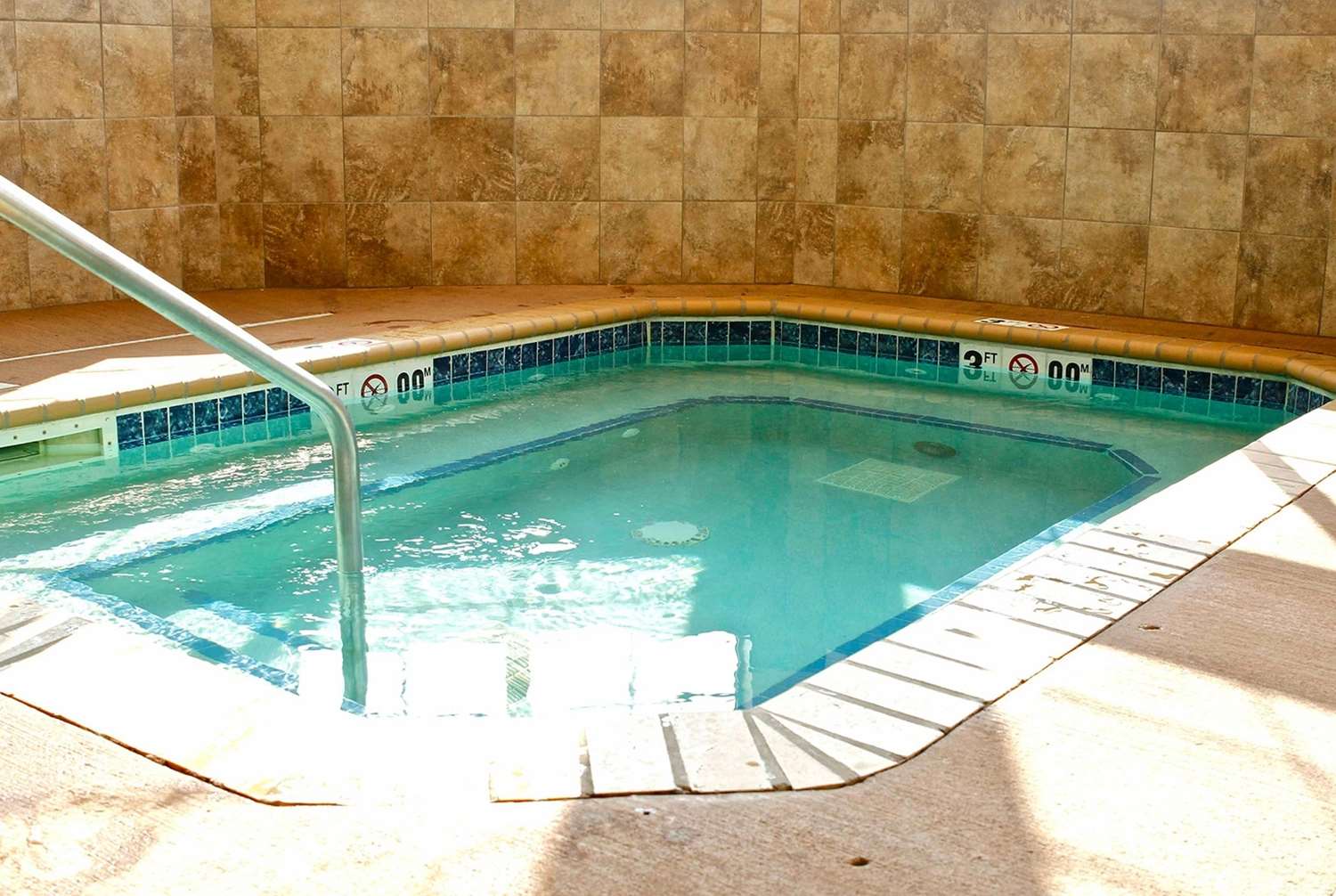 AmericInn Hotel & Suites South Fargo, ND - See Discounts