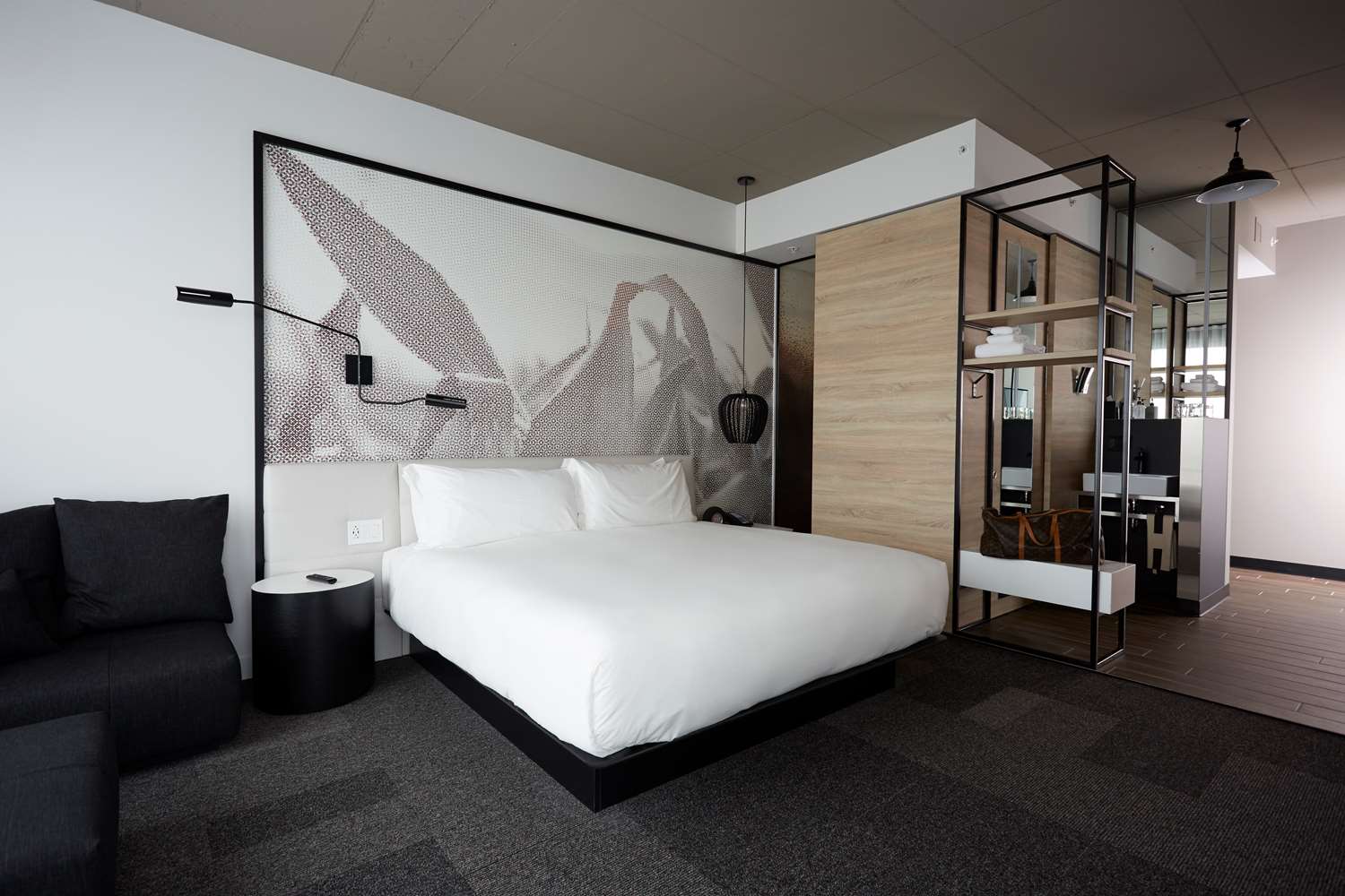 Escad Hotel Quartier DIX30 Brossard, QC - See Discounts