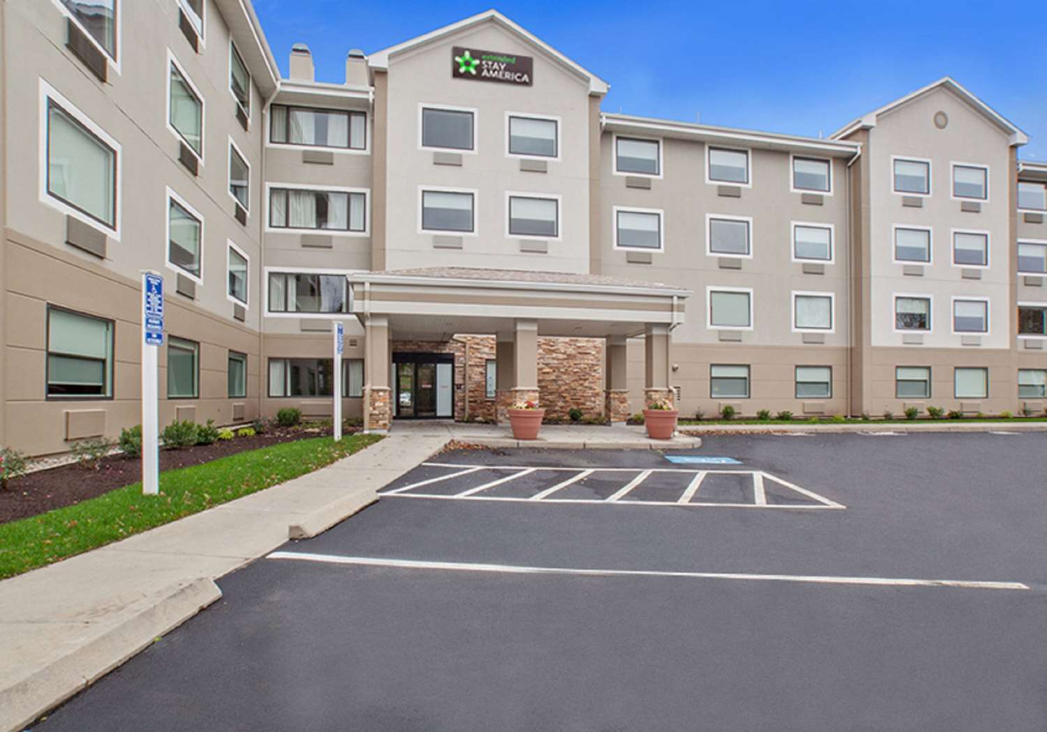 Extended Stay America Premier Suites East Providence, RI - See Discounts