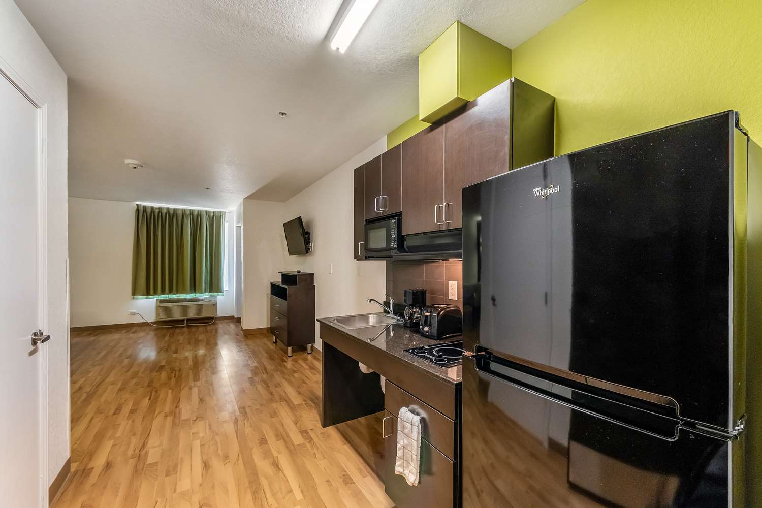 Studio 6 Extended Stay Hotel San Marcos, TX - See Discounts