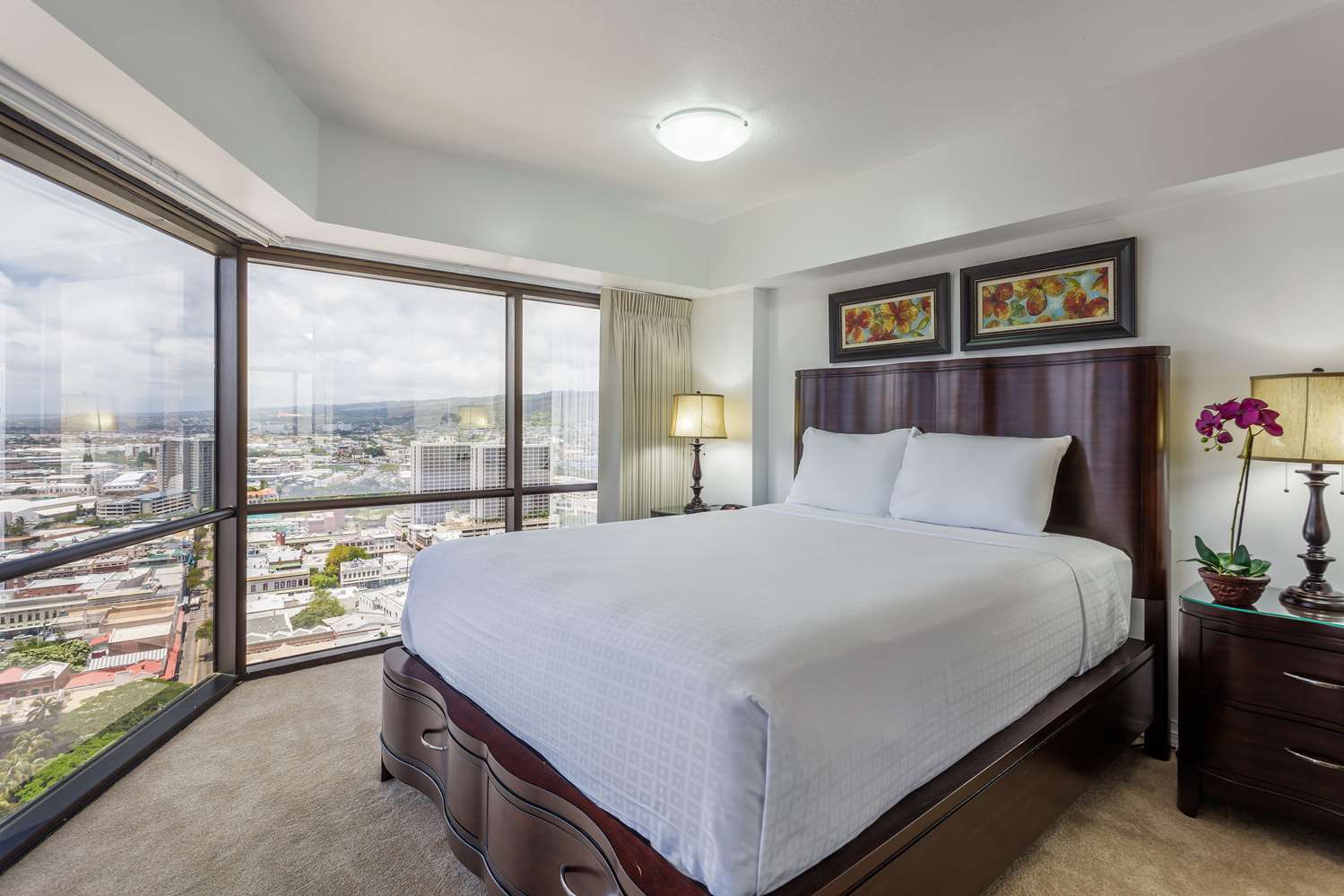 Aston at the Executive Centre Hotel Honolulu, HI - See Discounts