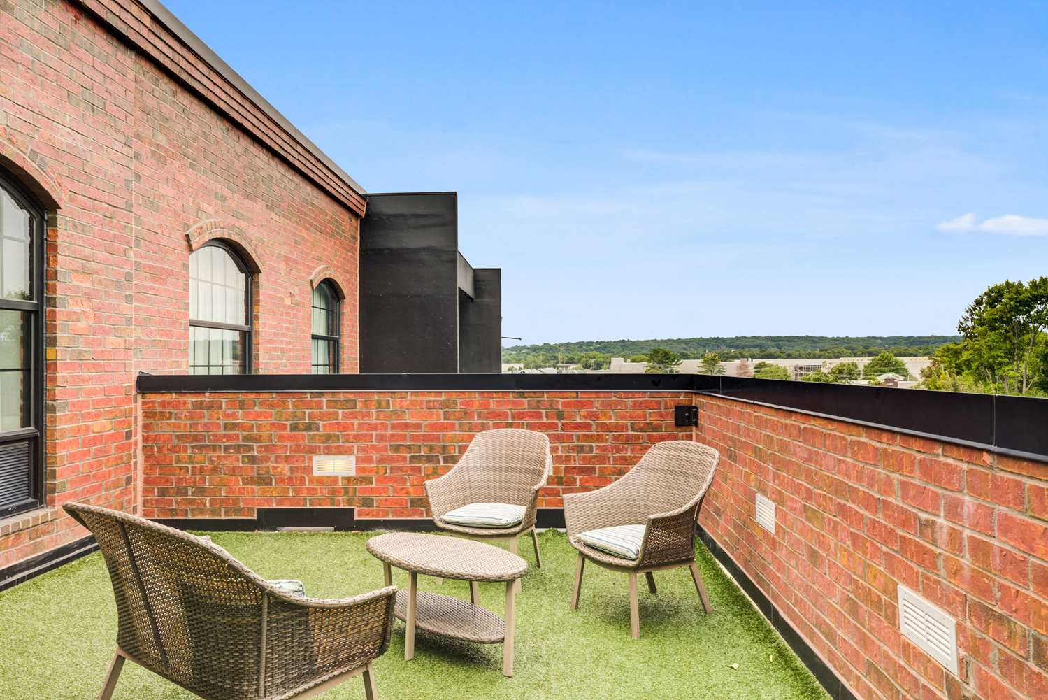 NYLO Hotel Warwick, RI - See Discounts