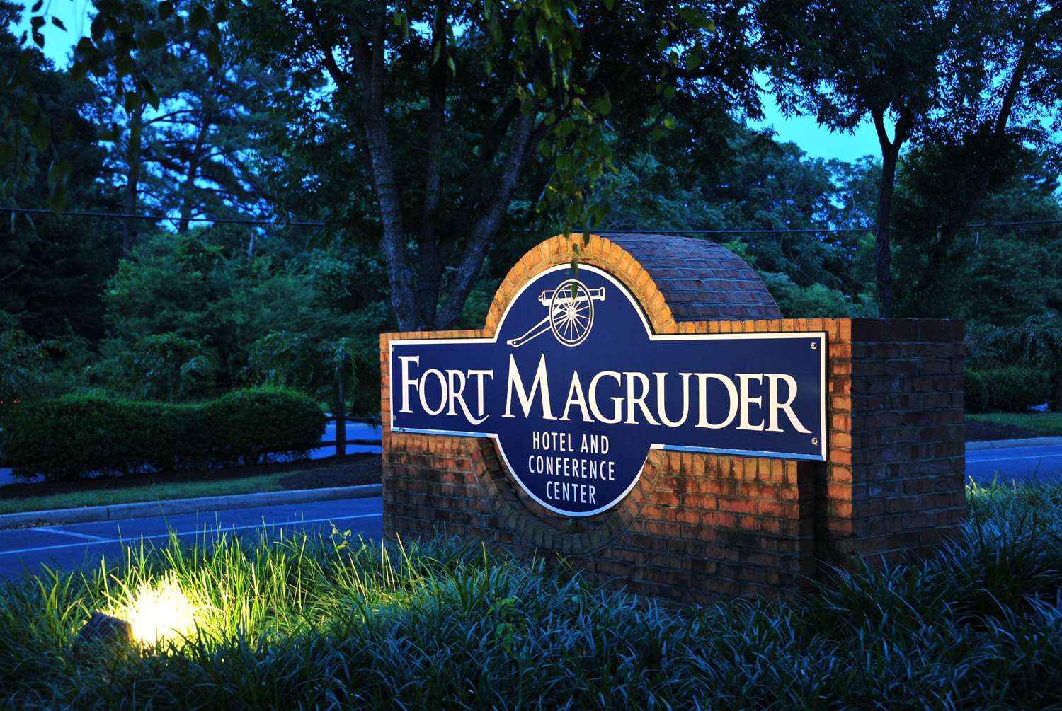 Fort Magruder Hotel & Conference Center Williamsburg, VA - See Discounts