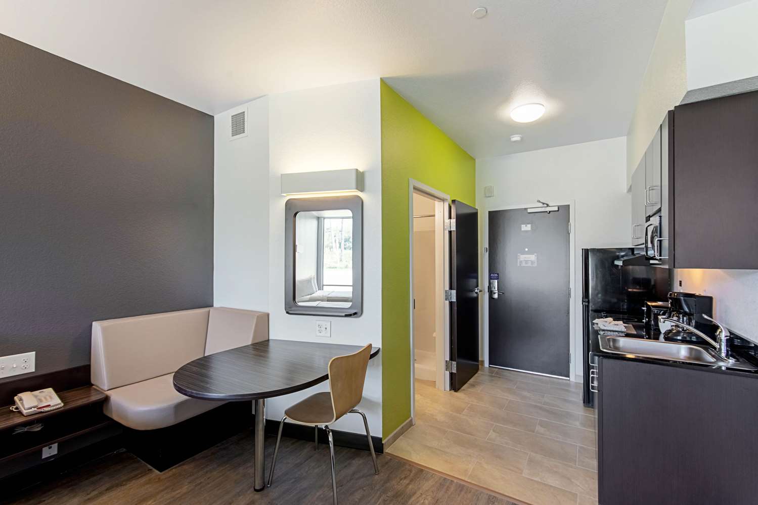 Studio 6 Extended Stay Hotel Austin, TX - See Discounts