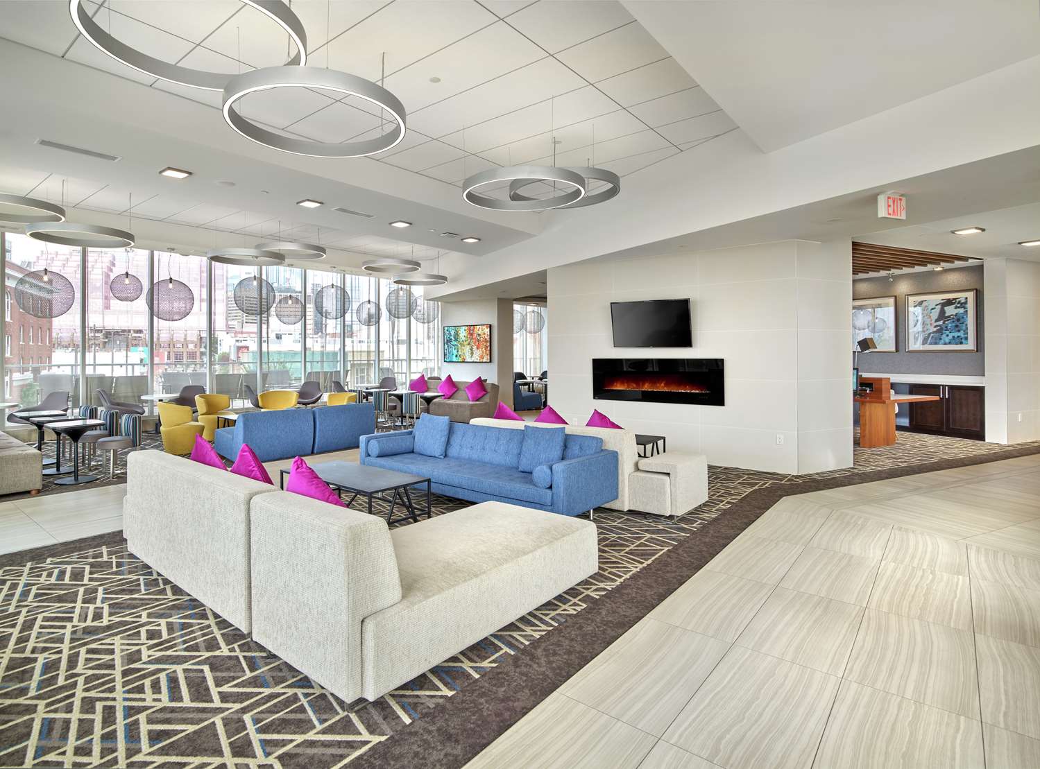 DoubleTree by Hilton Hotel Downtown Edmonton, AB - See Discounts