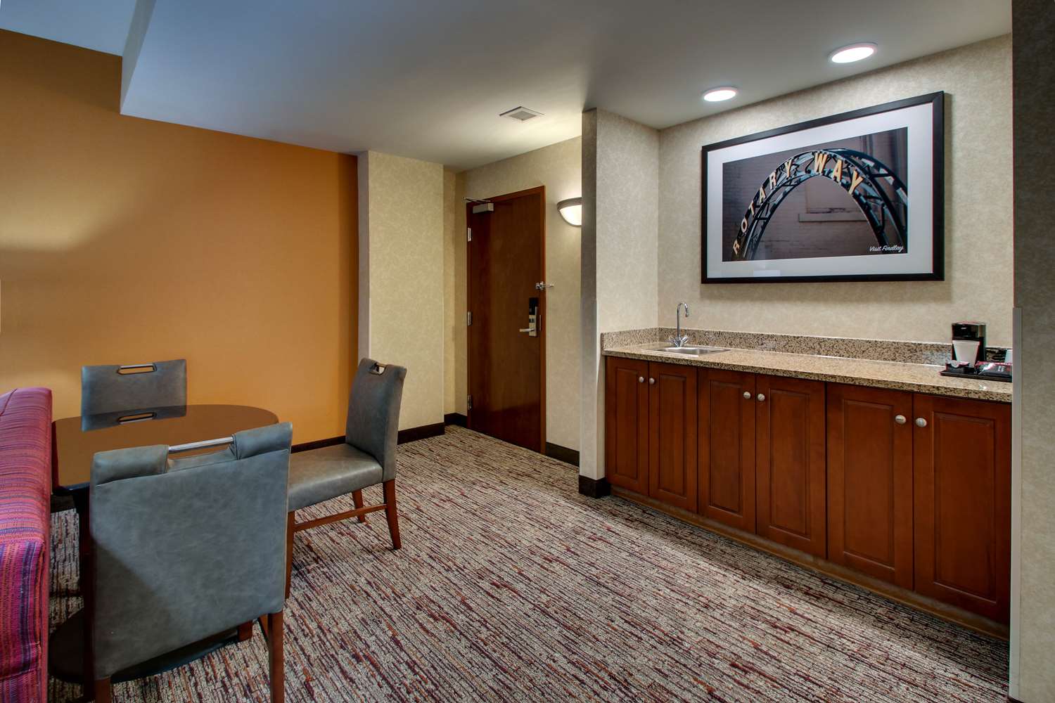 Drury Inn & Suites Findlay - I-75, Exit 159, OH - See Discounts
