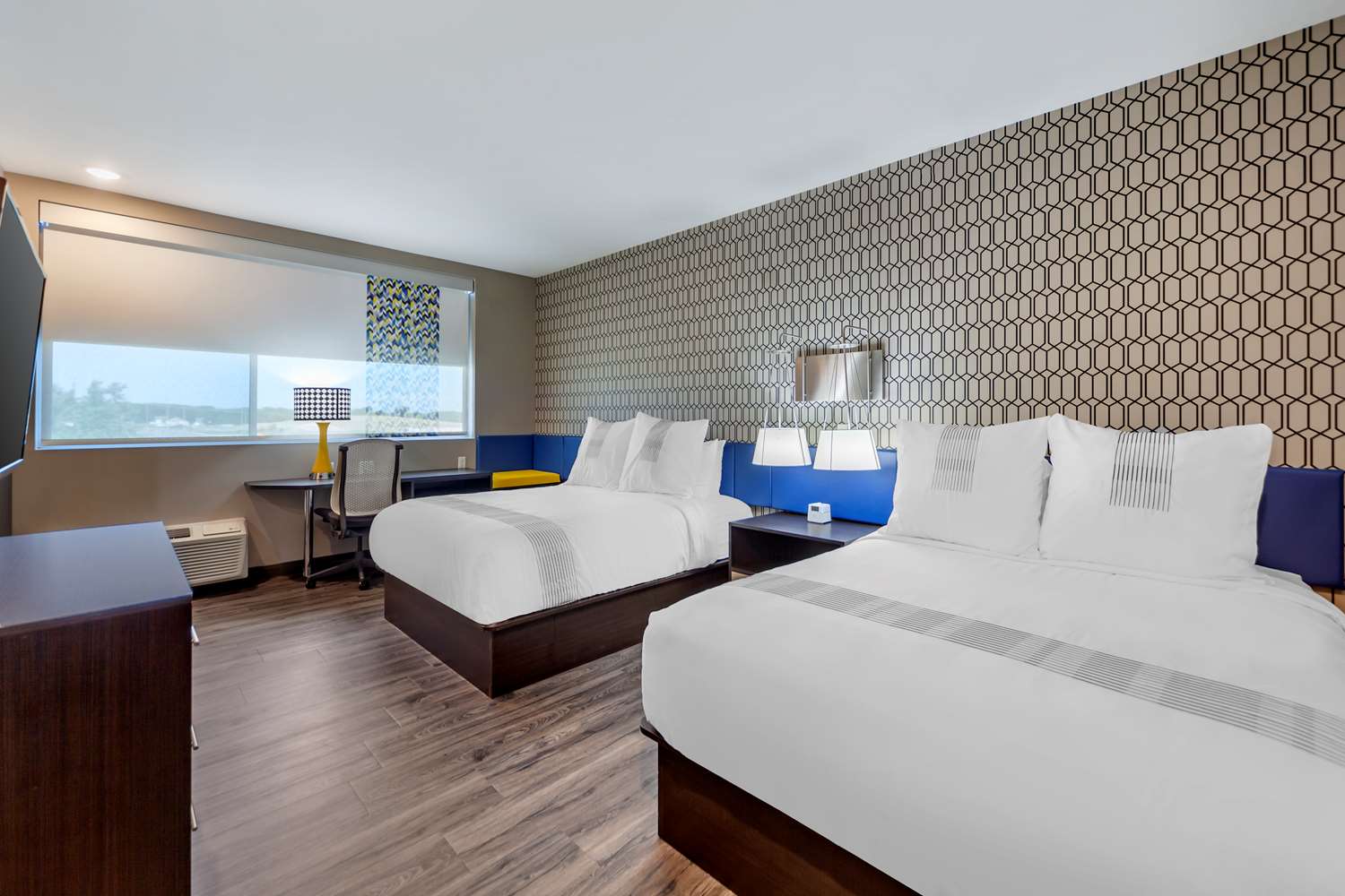 GLo Best Western Dawley Farms Hotel Sioux Falls, SD - See Discounts