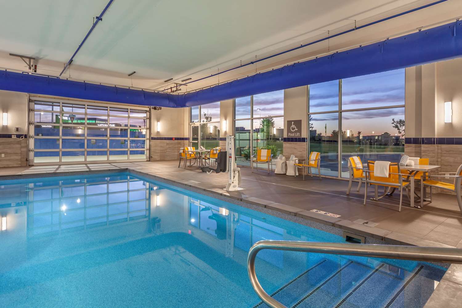 GLo Best Western Dawley Farms Hotel Sioux Falls, SD - See Discounts