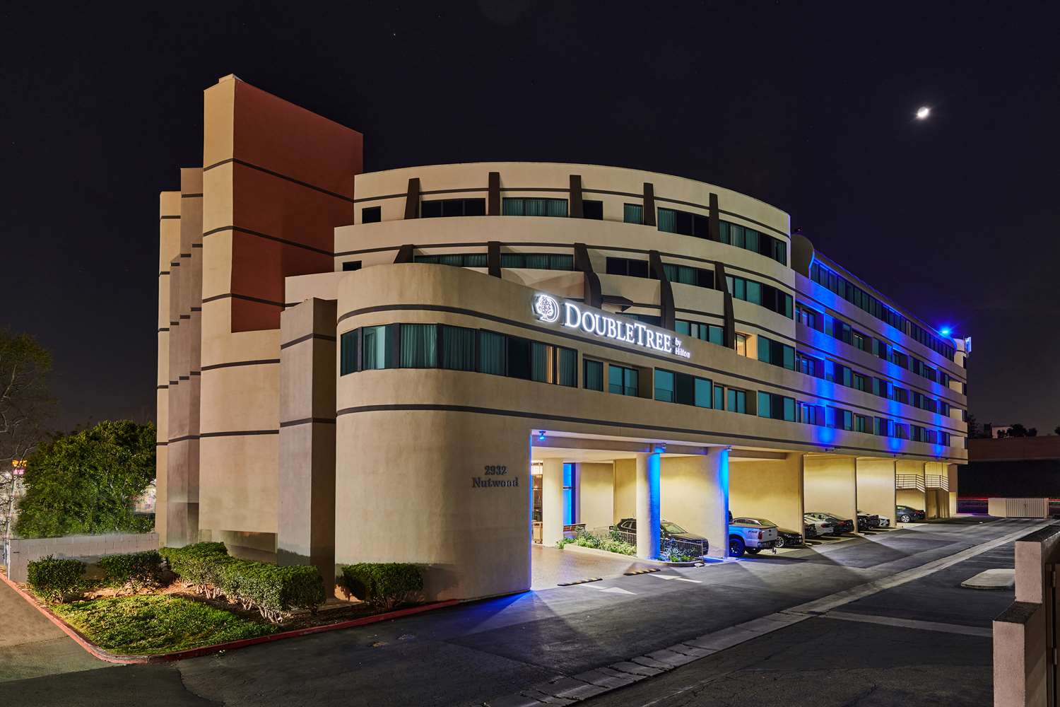 DoubleTree by Hilton Hotel Fullerton, CA - See Discounts