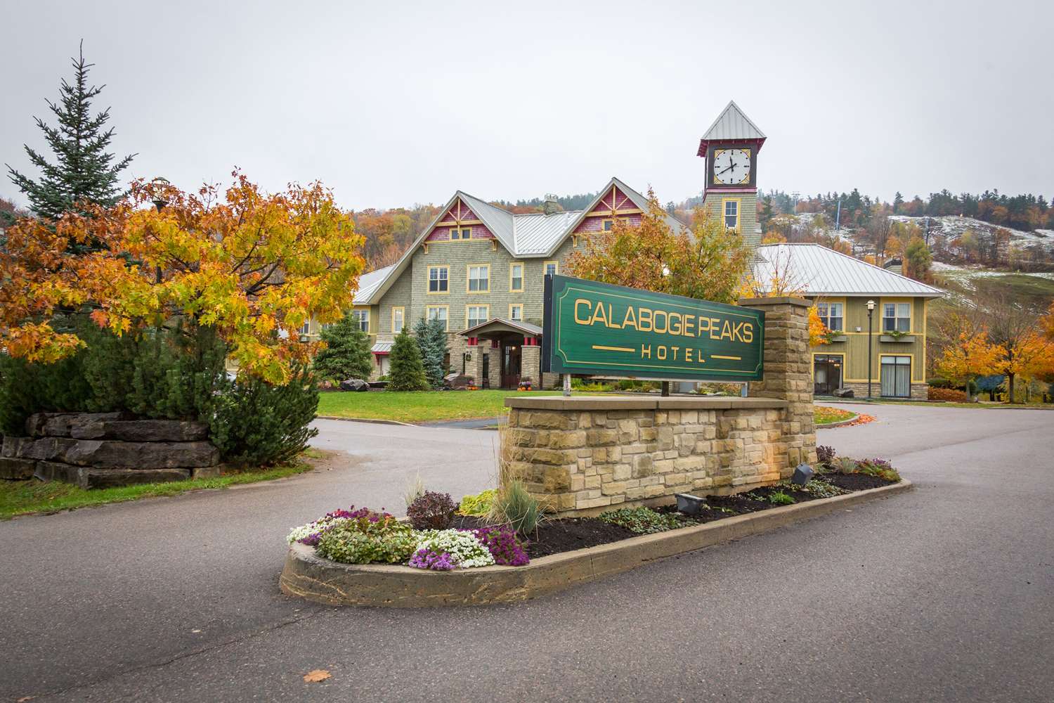 Calabogie Peaks Resort, ON - See Discounts