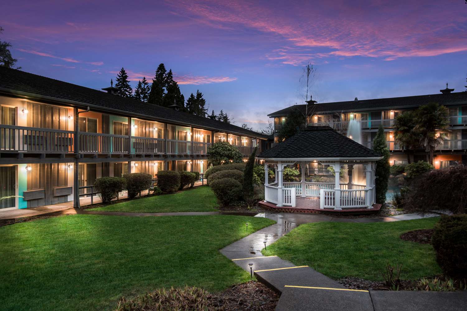 Best Western Portland West Beaverton Hotel, OR - See Discounts