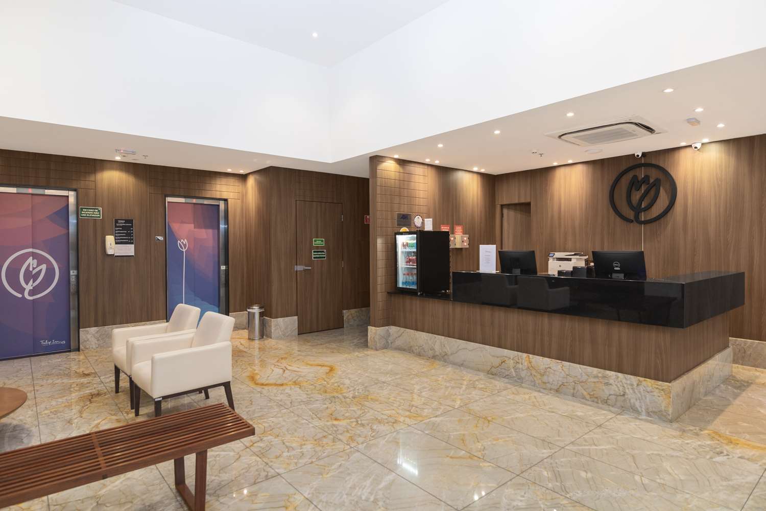 Tulip Inn Vila Velha - 3 Estrelas