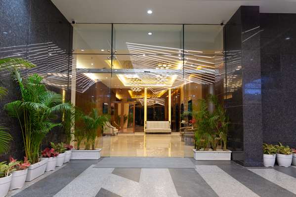 HOTEL HOMETEL ALAMBAGH LUCKNOW