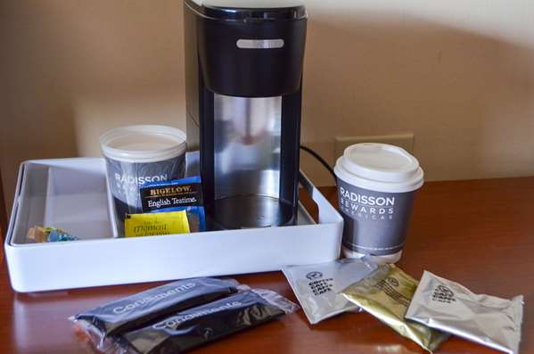 Radisson Hotel Detroit Metro Airpor in Romulus - Trip Canvas