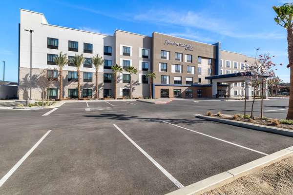 Hampton Inn & Suites by Hilton Corona in Corona - Trip Canvas