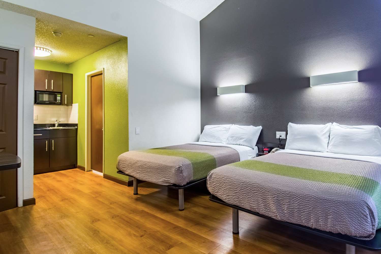 Studio 6 Extended Stay Hotel Cypress, CA - See Discounts