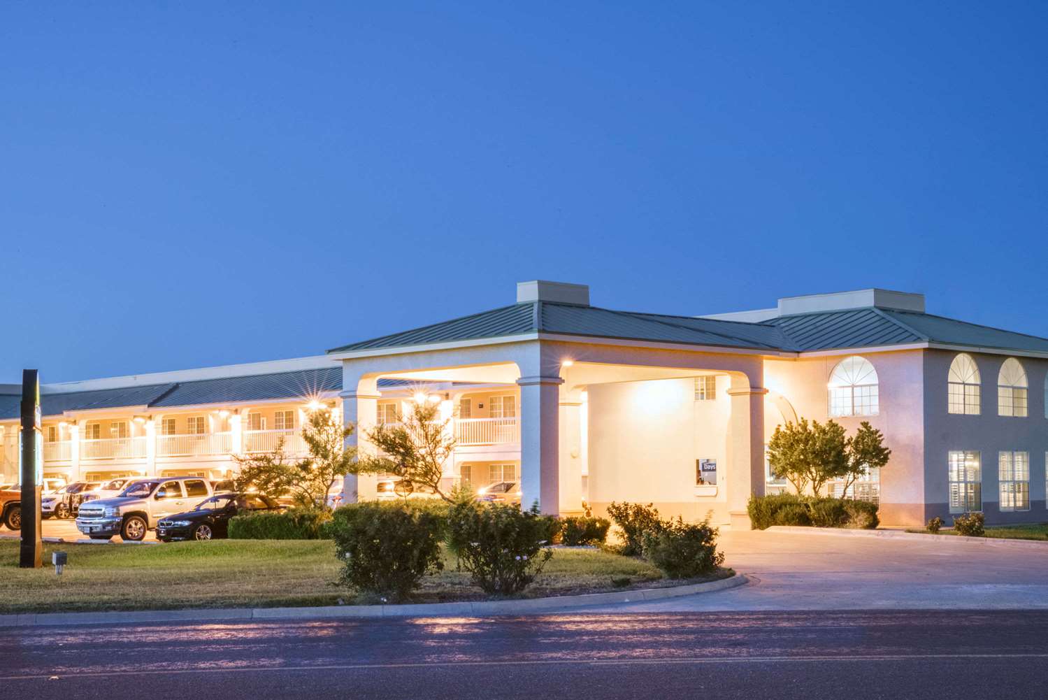 Days Inn Fort Stockton, TX - See Discounts
