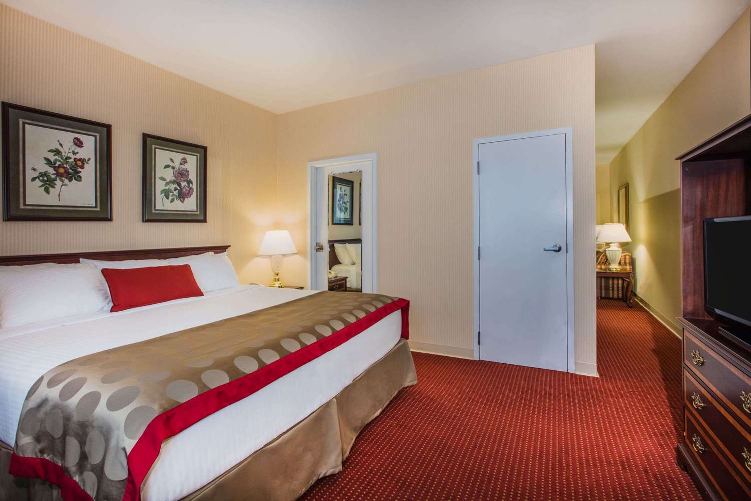 Ramada Inn at Historic Ligonier, PA - See Discounts