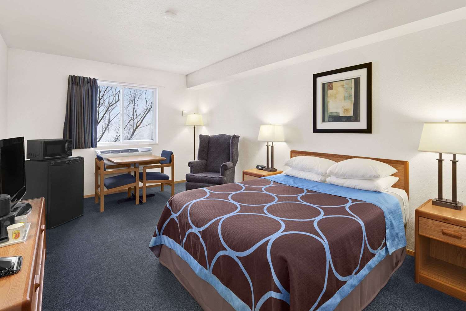 Super 8 Hotel Swift Current, SK - See Discounts