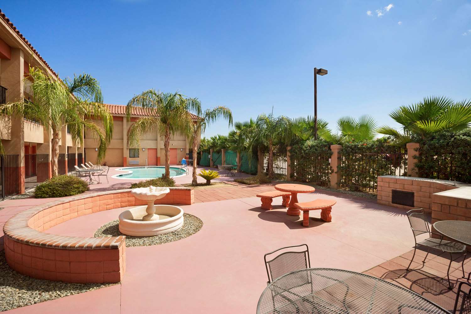 Super 8 Motel Indio, CA - See Discounts