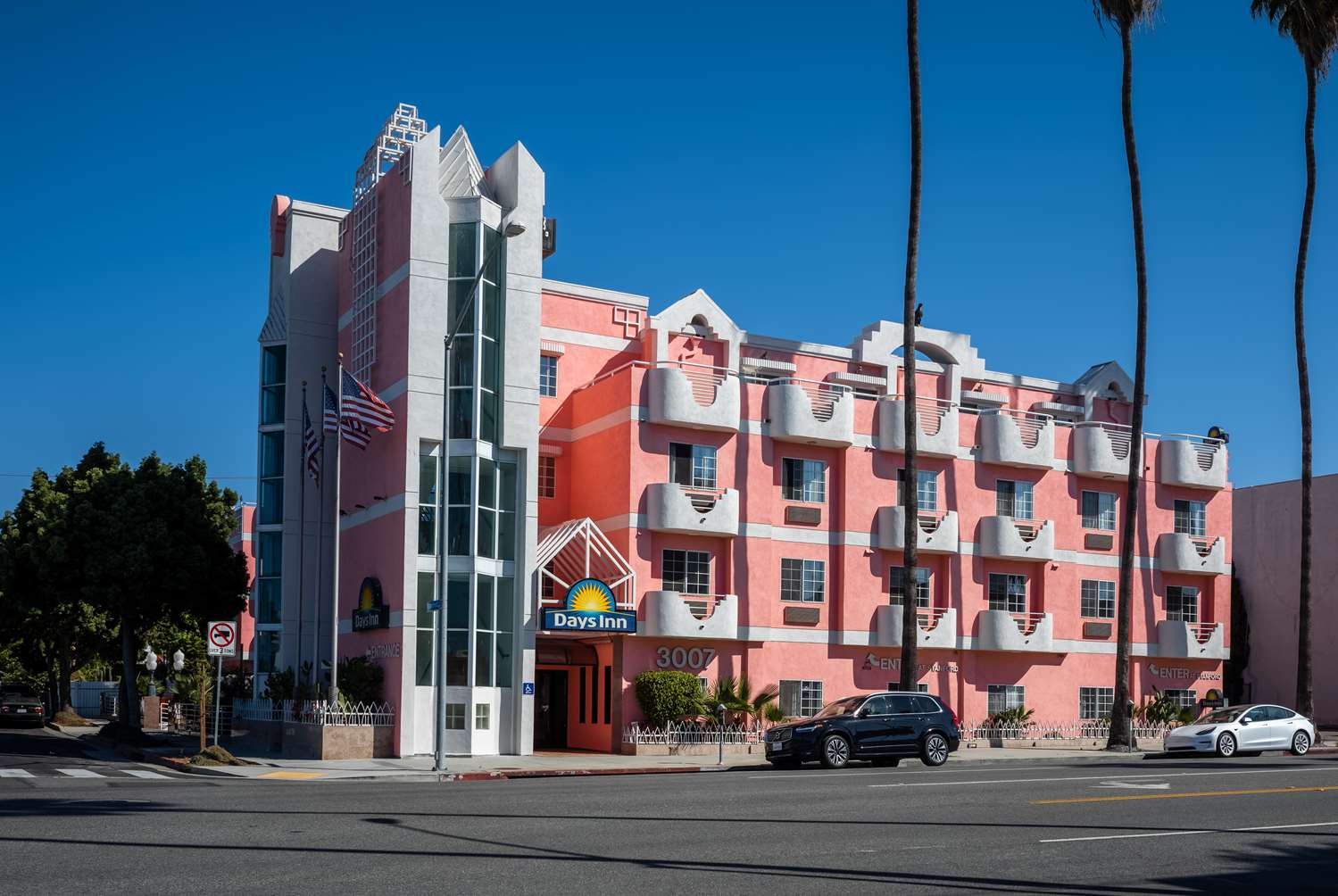 Days Inn Santa Monica, CA - See Discounts