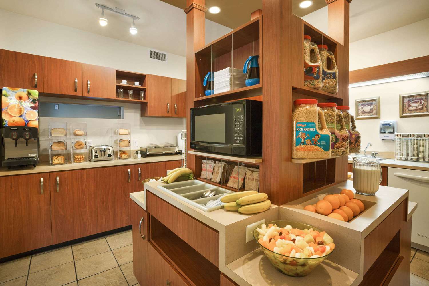 Days Inn Riviere du Loup, QC - See Discounts