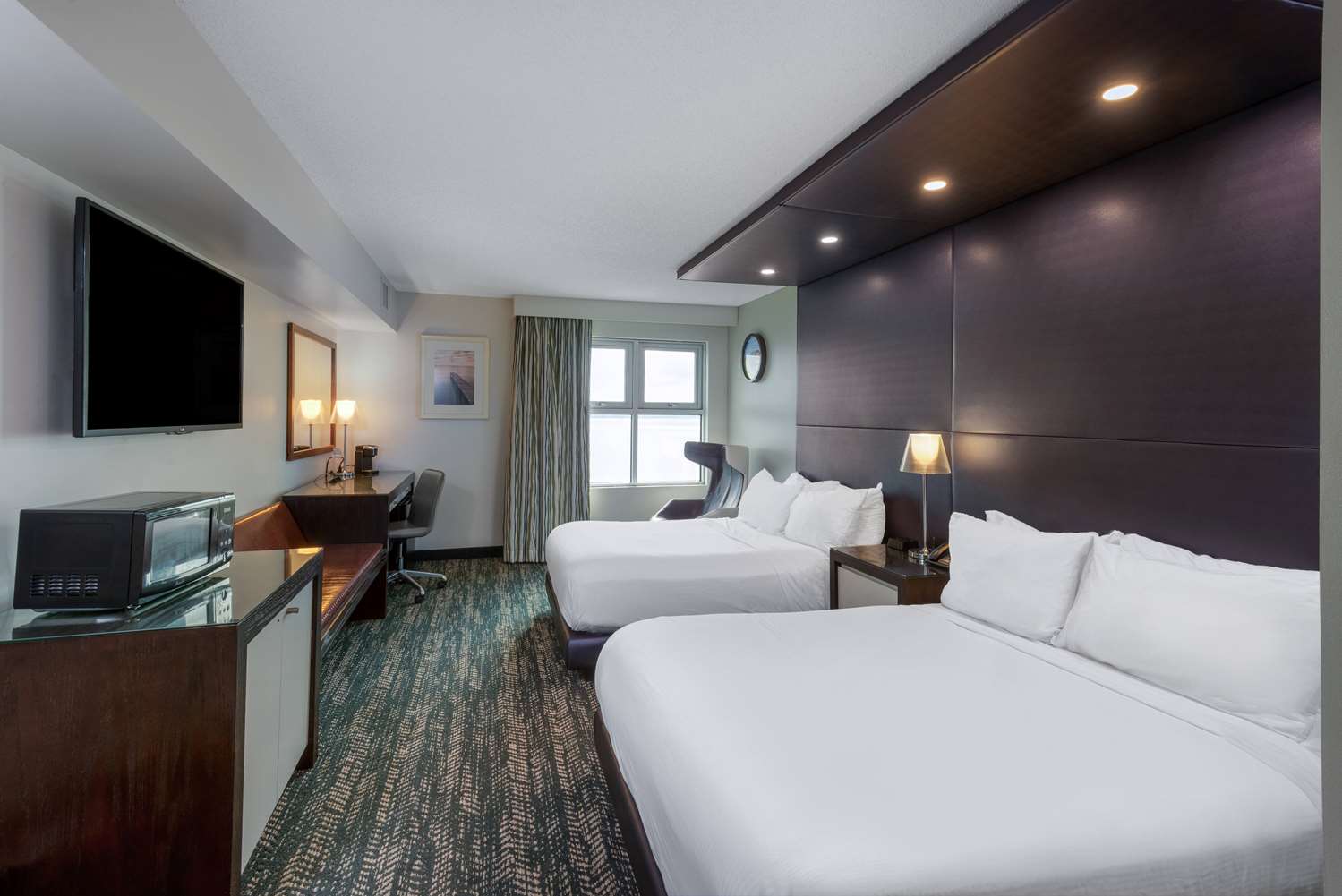 41 Lakefront Hotel Geneva, NY - See Discounts