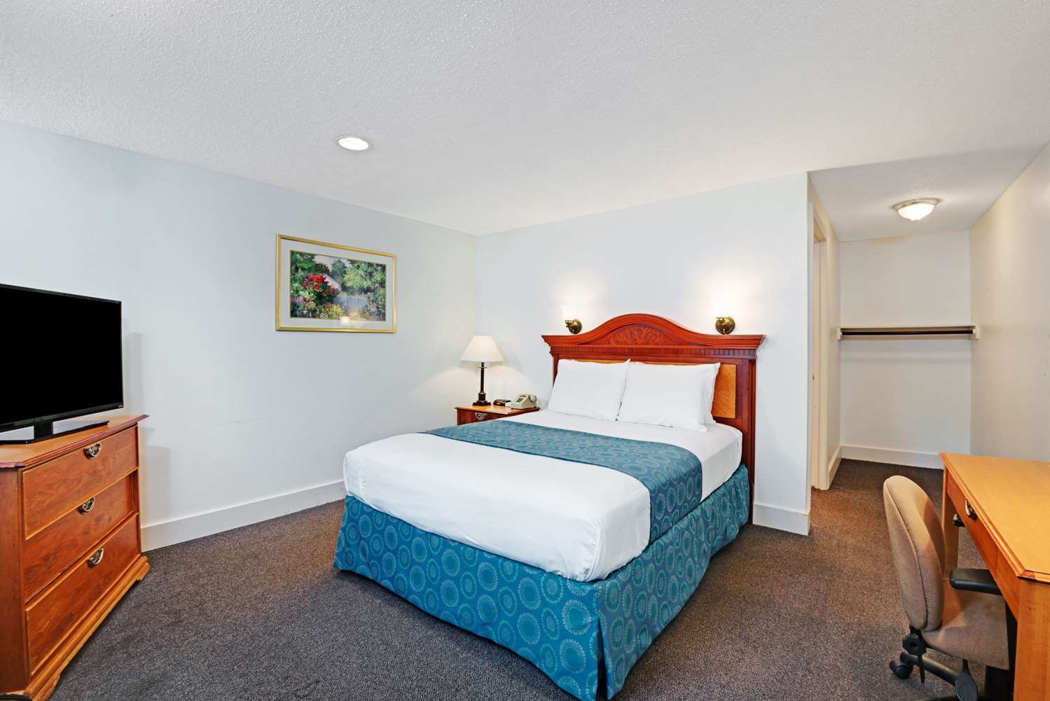 Knights Inn Danvers, MA - See Discounts