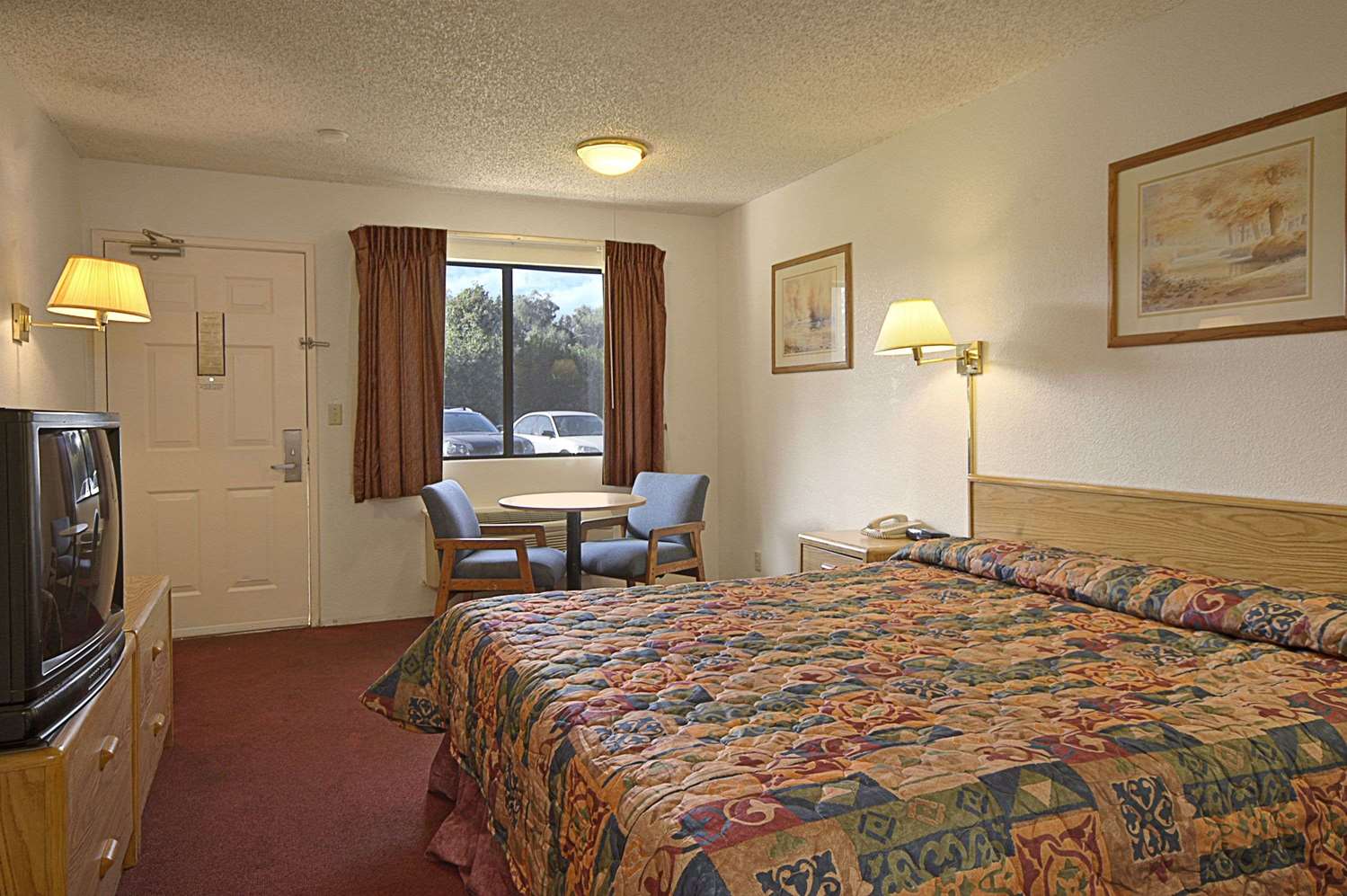 Days Inn Southeast Fresno, CA - See Discounts