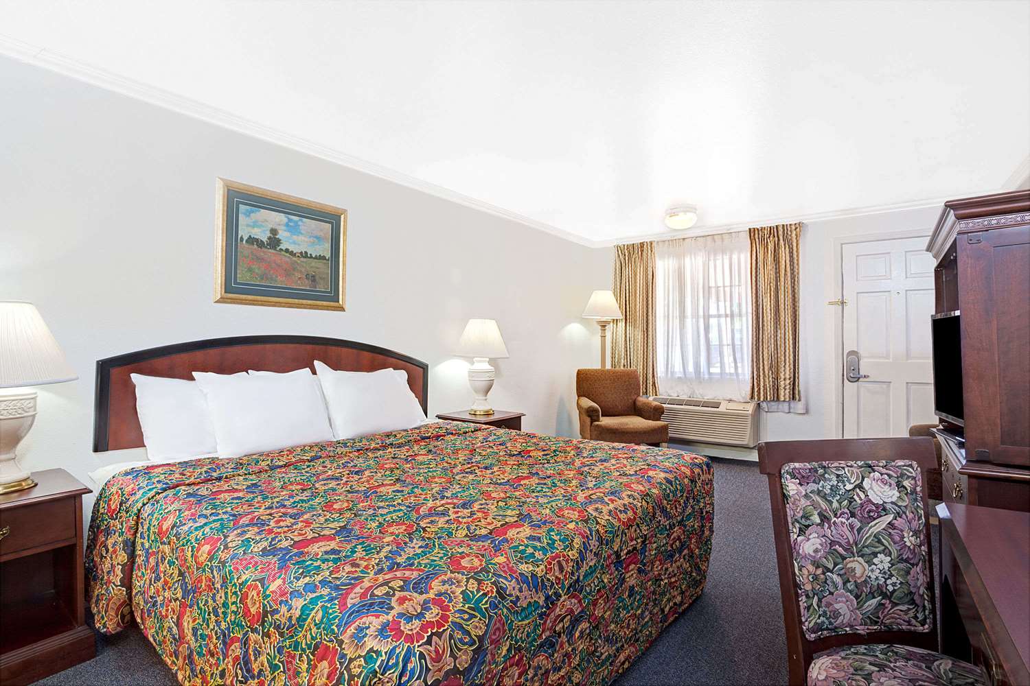 Days Inn Everett, WA - See Discounts