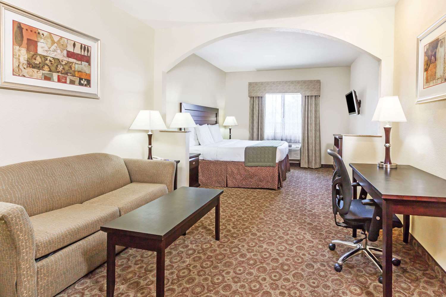 Baymont Inn & Suites Tyler, TX - See Discounts