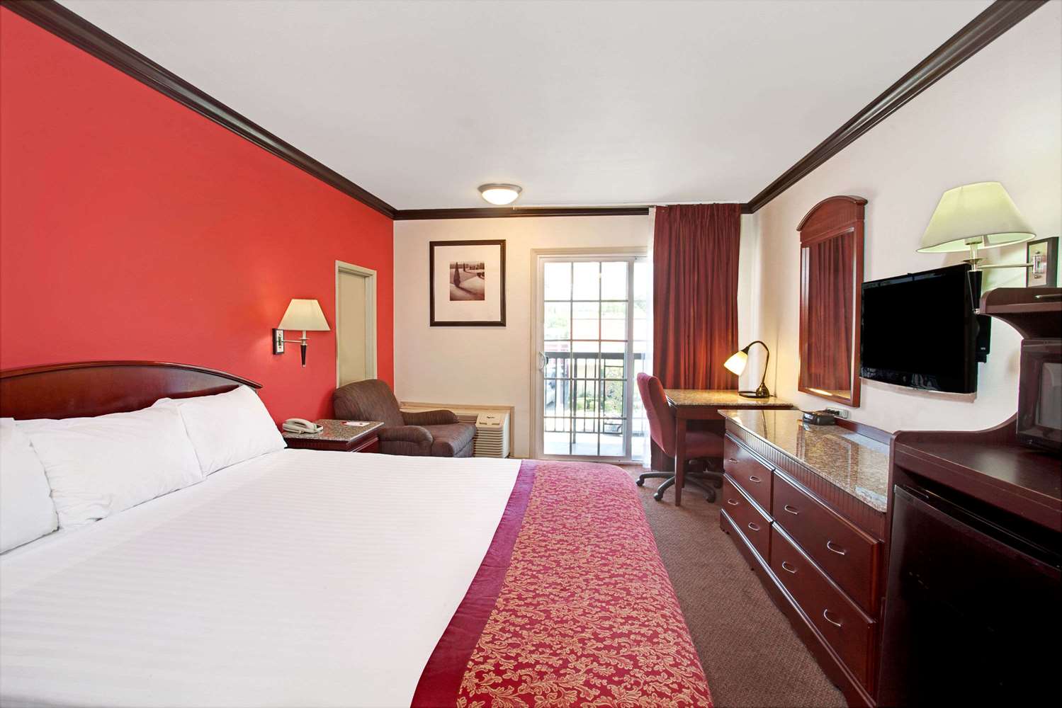 Ramada Hotel Pasadena, CA - See Discounts