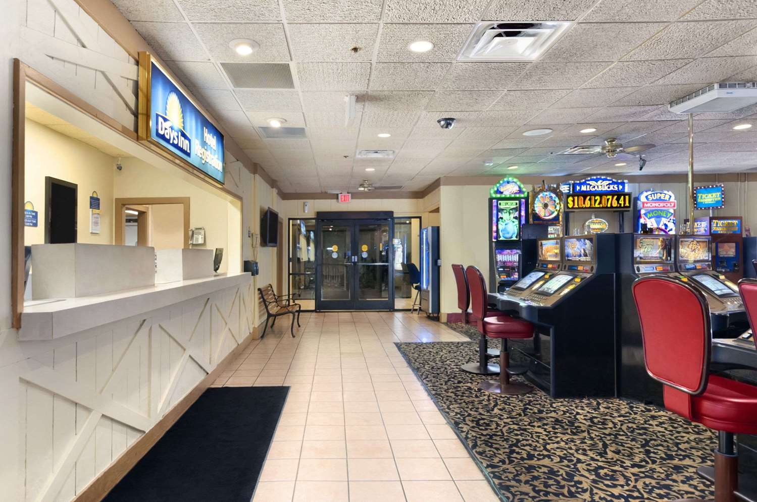 Days Inn Las Vegas at Wild Wild West Gambling Hall, NV - See Discounts