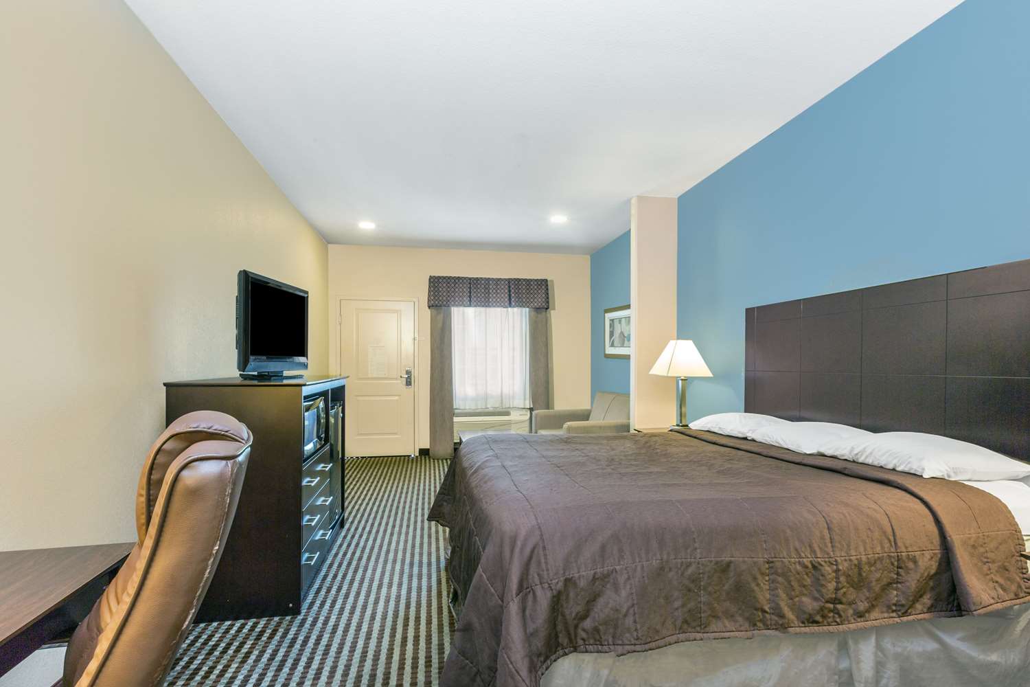 Super 8 Motel Center, TX - See Discounts