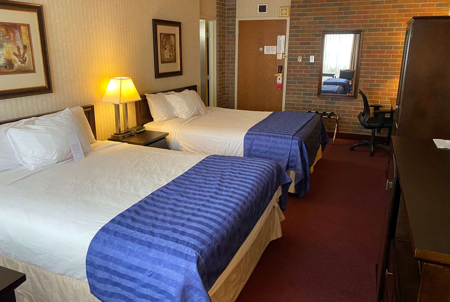 Ramada Inn Lethbridge, AB - See Discounts