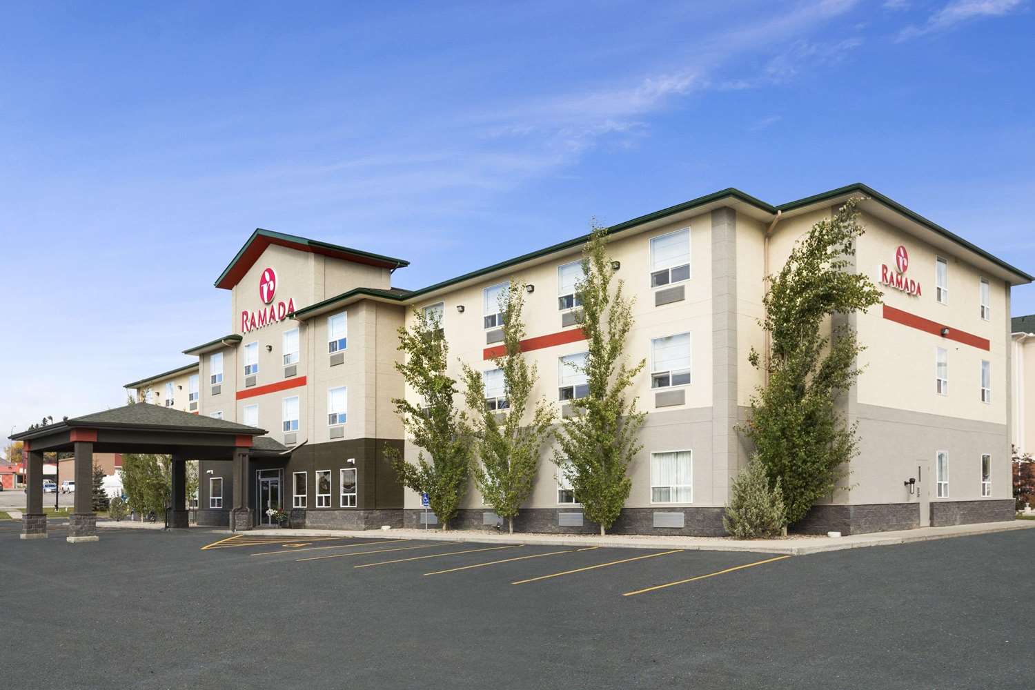 Ramada Hotel Edson, AB - See Discounts