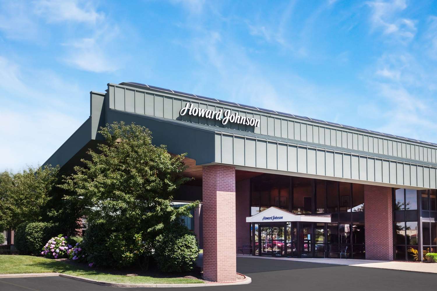 Howard Johnson Inn Evansville, IN - See Discounts