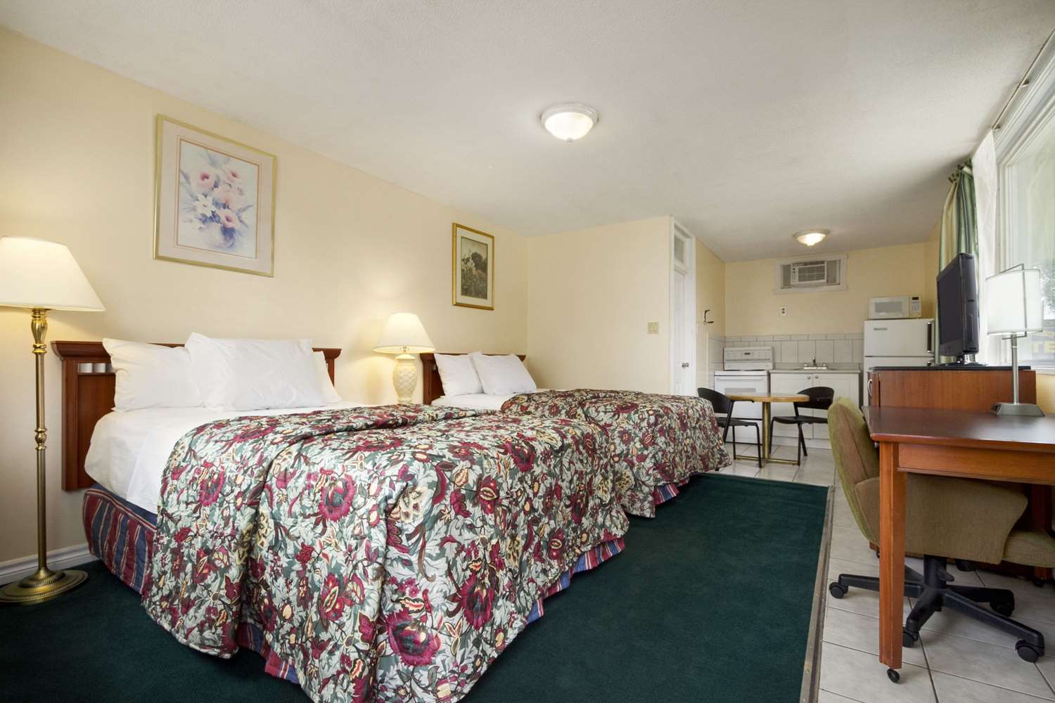 Knights Inn Burlington, ON - See Discounts