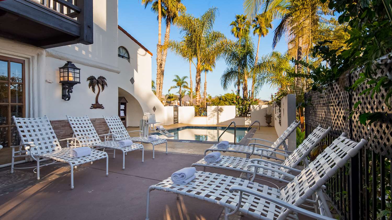 Best Western Plus Carpinteria Inn, CA - See Discounts