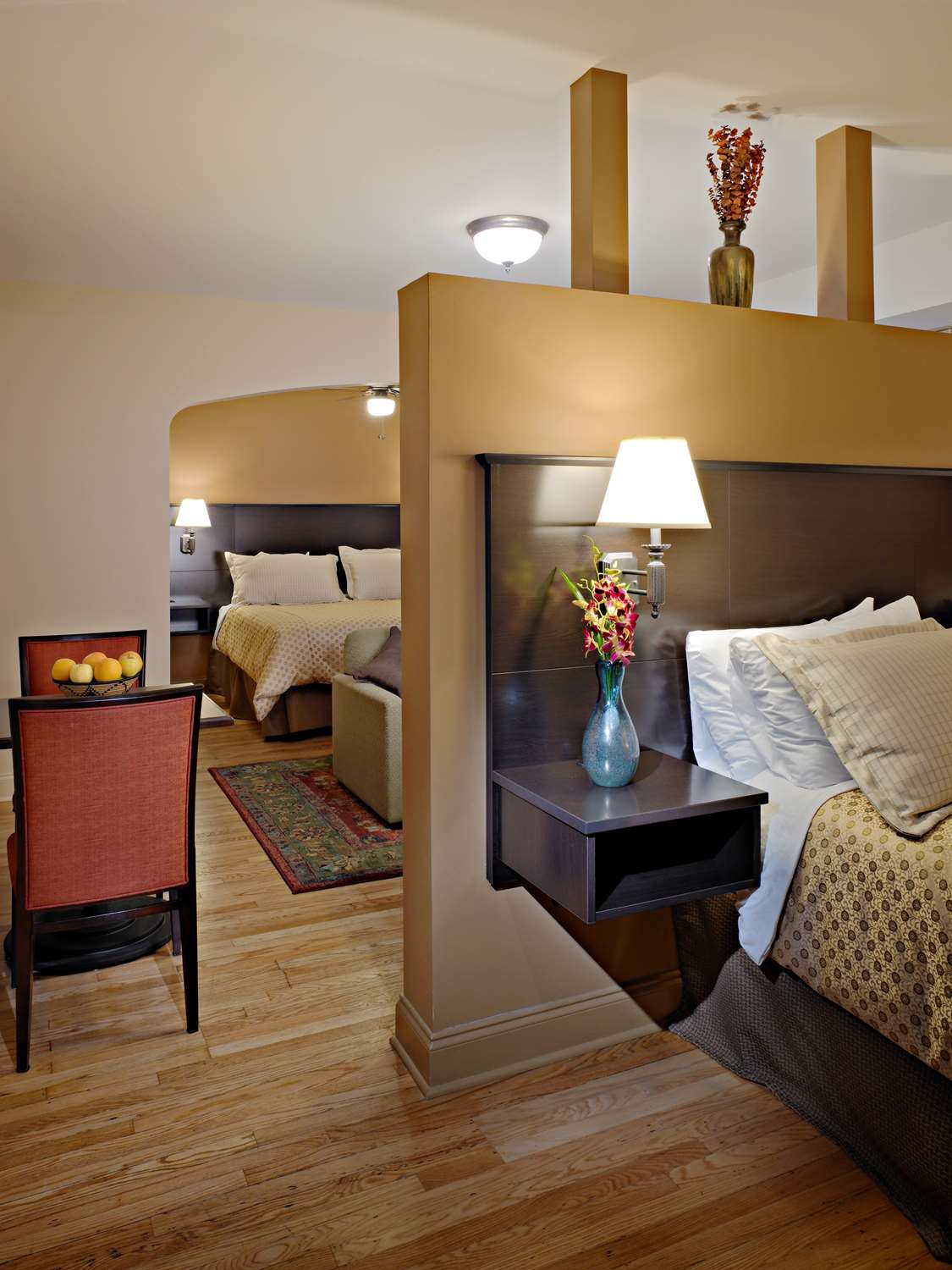 Best Western Plus Hawthorne Terrace Hotel Chicago, IL - See Discounts