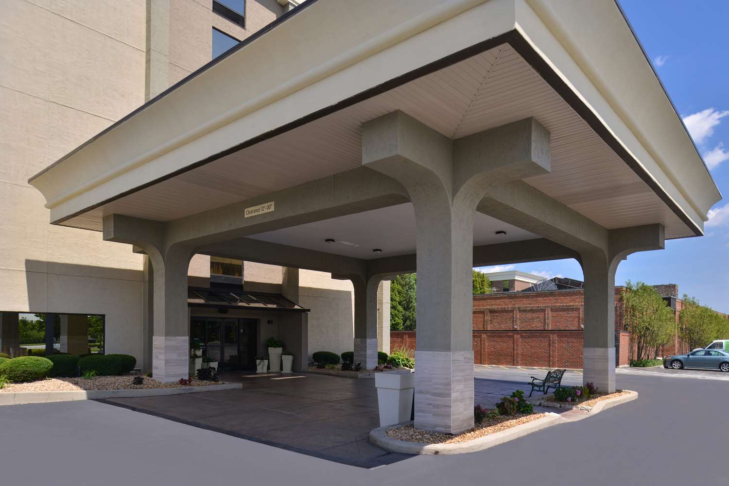 Best Western Plus Chicagoland Countryside Hotel, IL - See Discounts